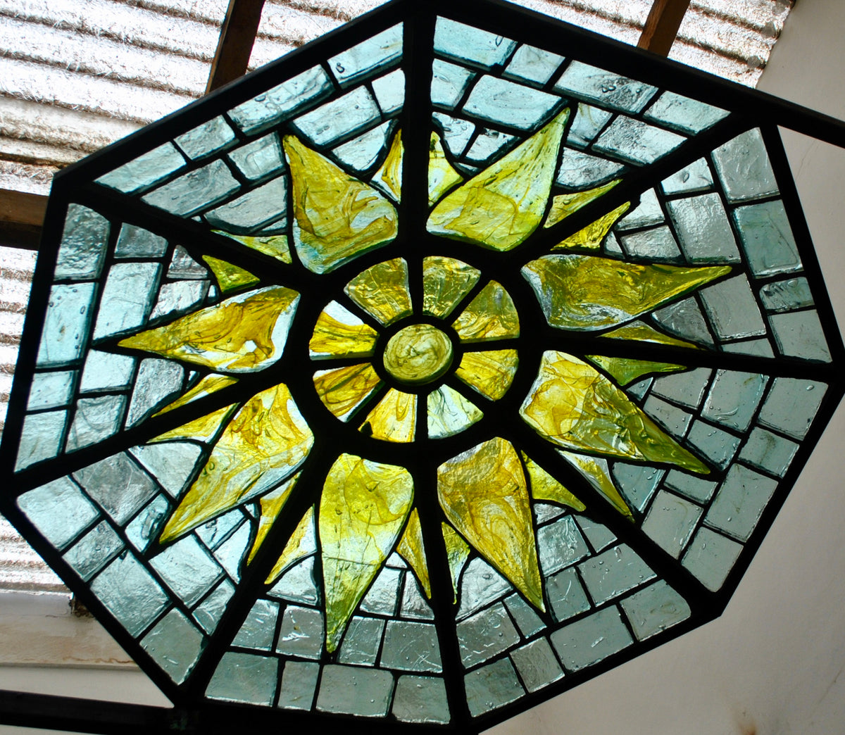 Dalle de Verre 'Sunlight' skylight ~ 1.4m dia– Kitengela Glass