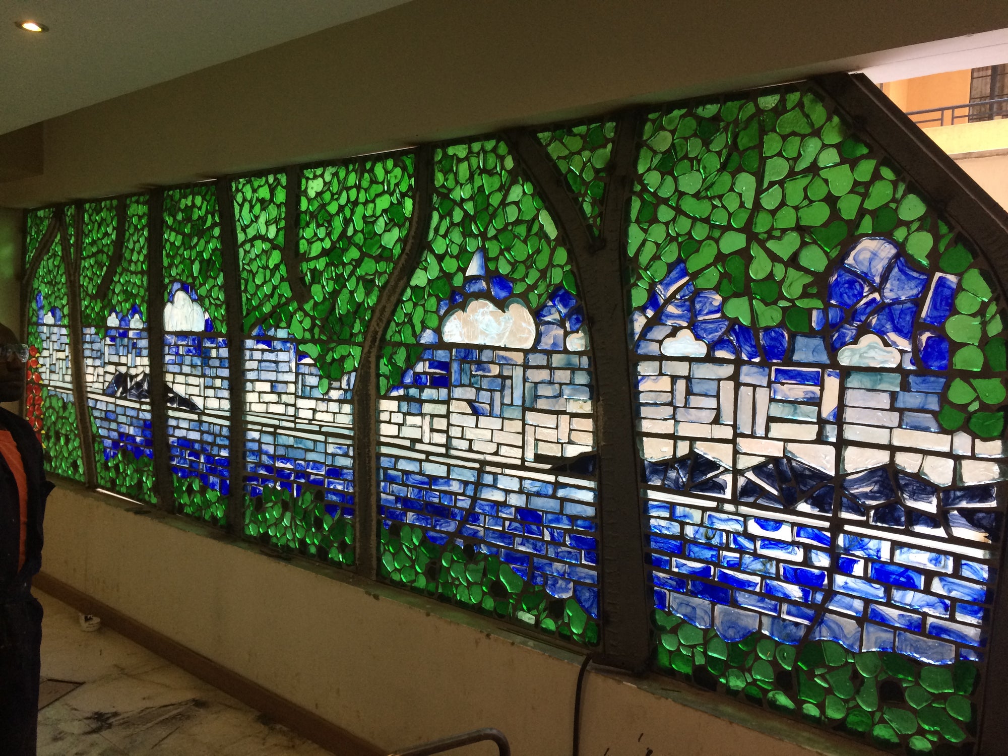 Dalle de Verre 'Lakeside' panel ~ 2 x 10m – Kitengela Glass