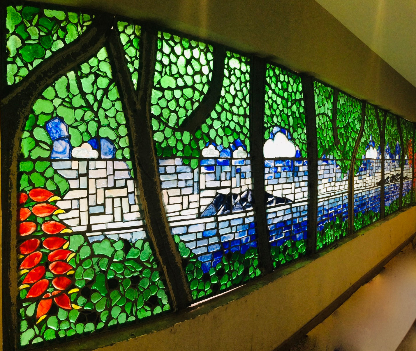Dalle de Verre 'Lakeside' panel ~ 2 x 10m – Kitengela Glass