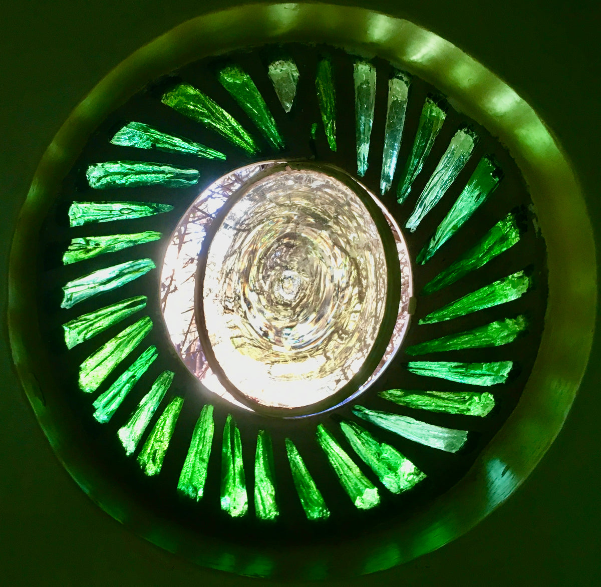 Dalle de Verre 'Palmed Off' panels ~ 0.8 - 1m dia– Kitengela Glass