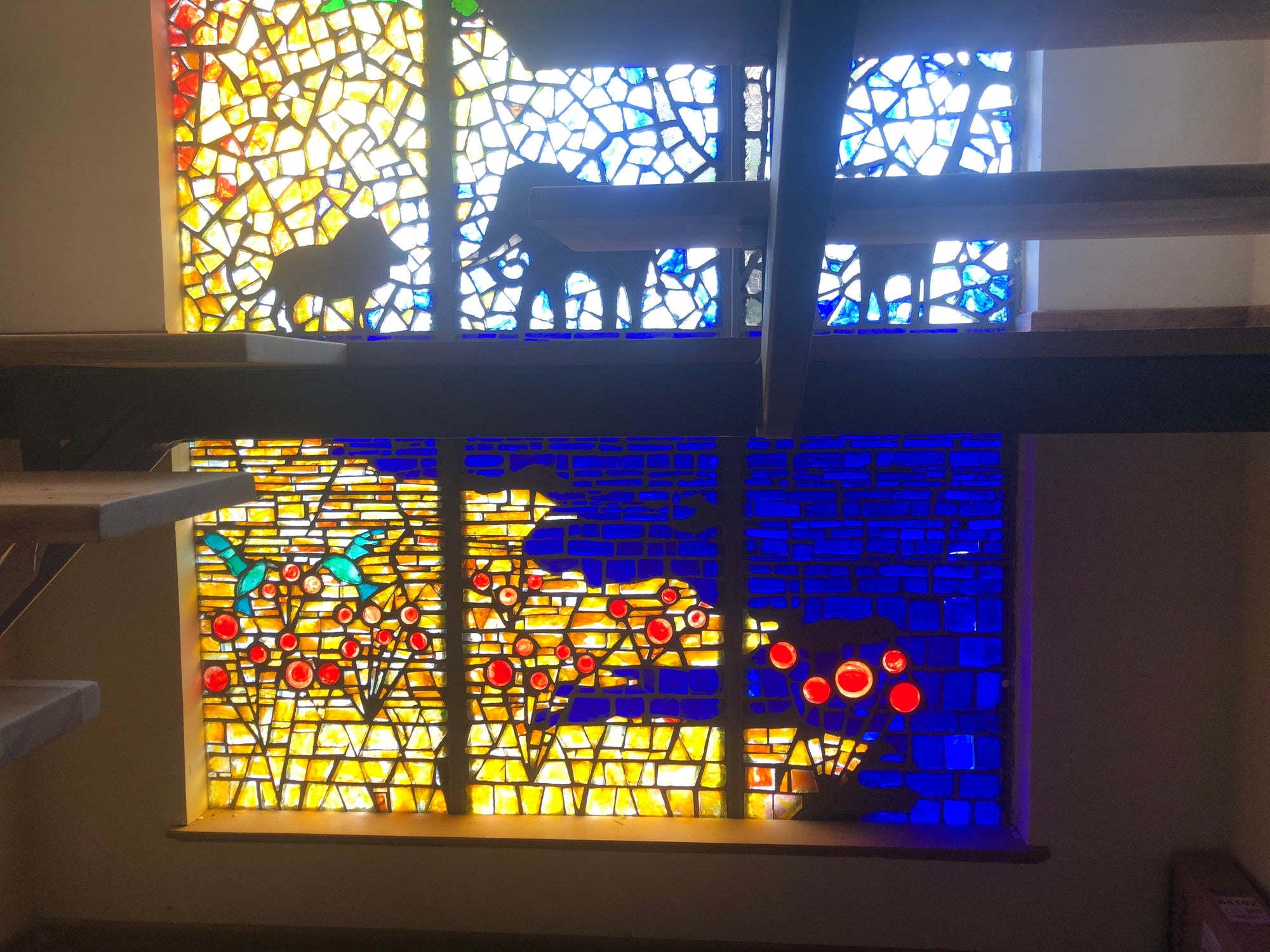 Dalle de Verre 'Mara' panel ~ 6 x 3m – Kitengela Glass